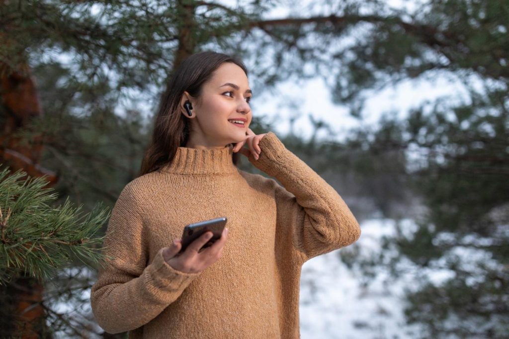 Mobi May Be the Best AI-Powered ANC Earbuds of 2021 - Headphone Dungeon