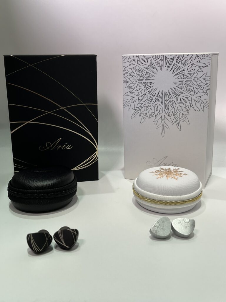 Moondrop Aria vs Aria Snow Edition - What's the Difference? - Headphone ...