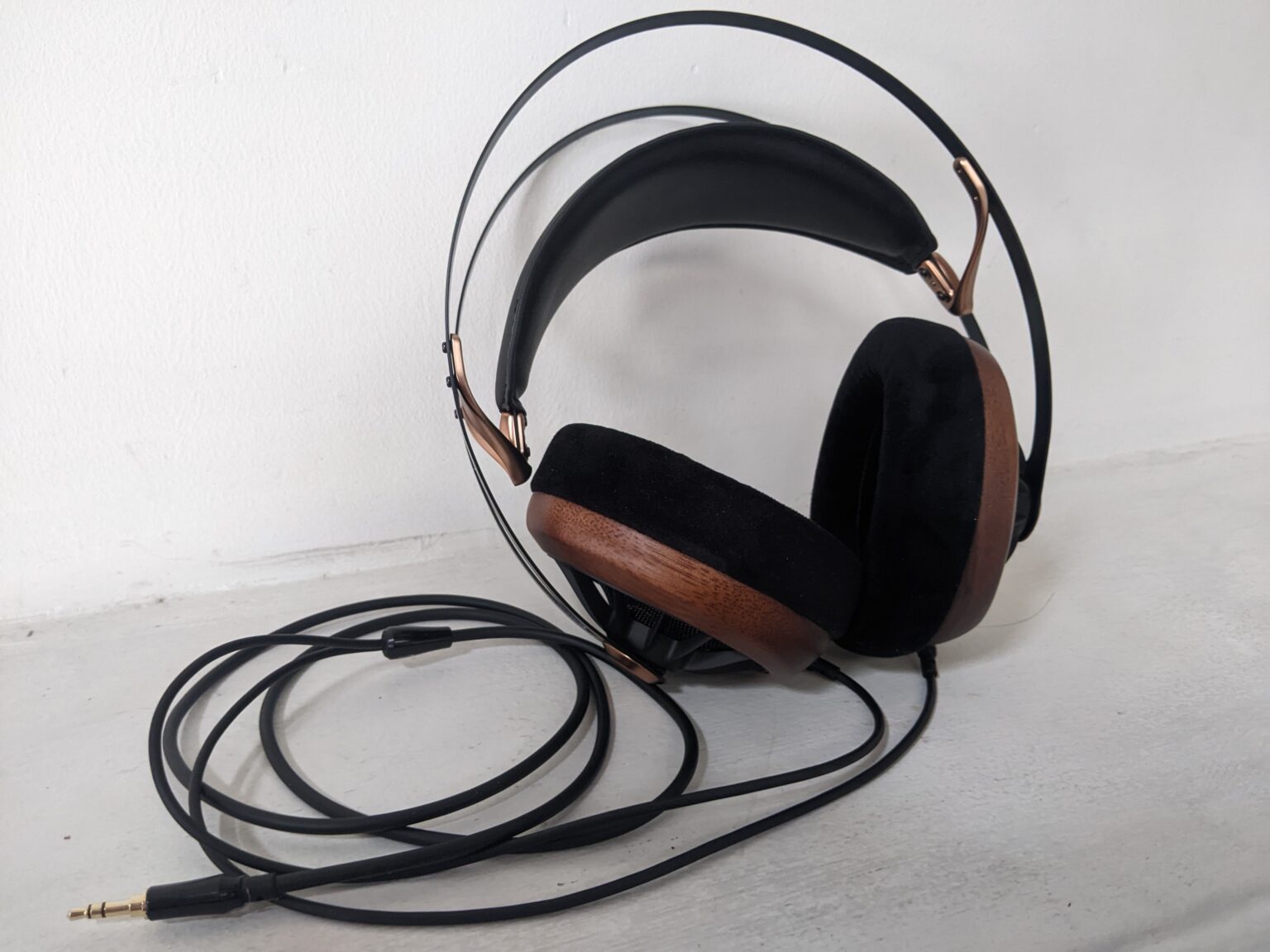Meze Audio 109 PRO Review - Headphone Dungeon