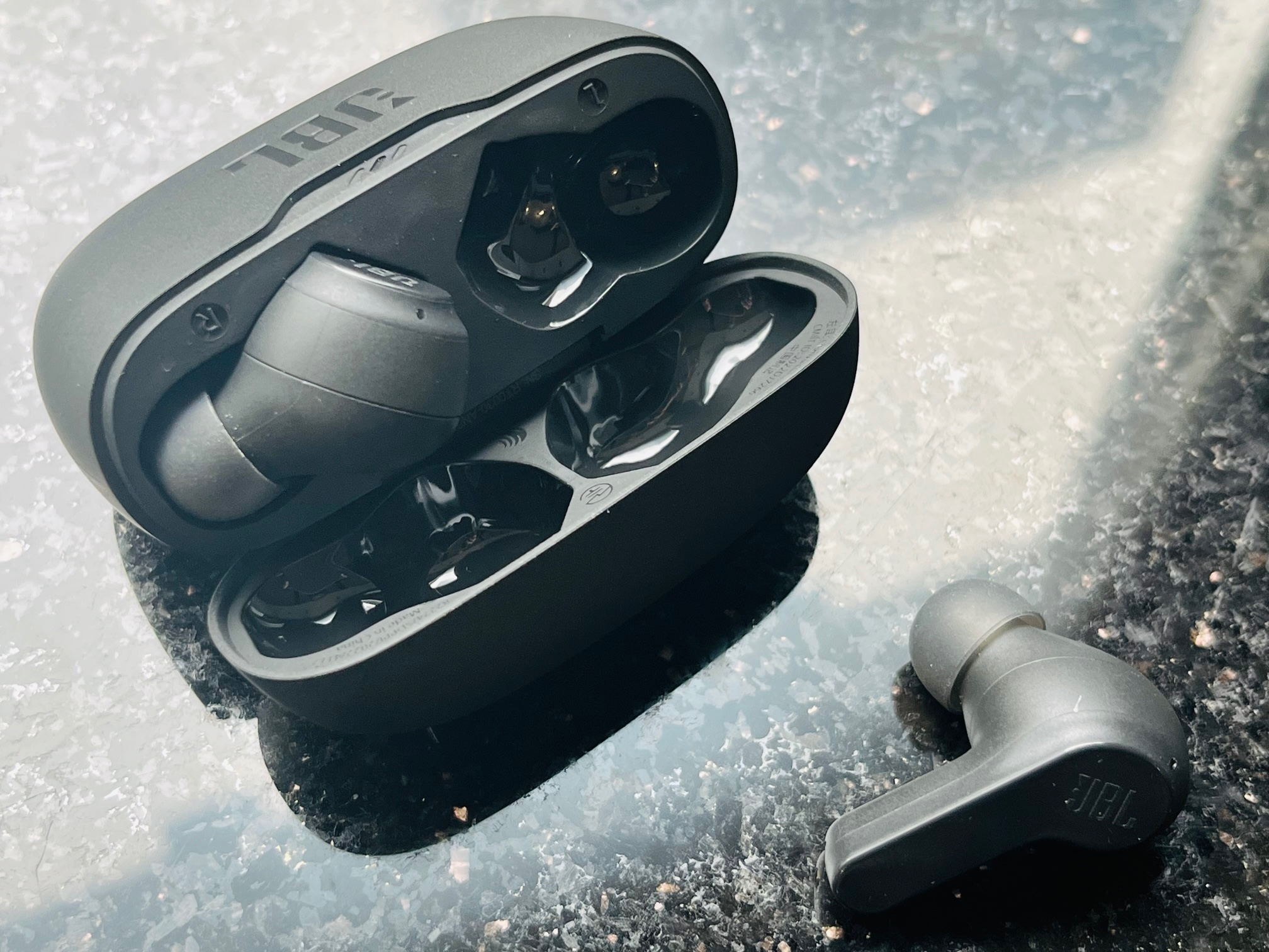 JBL Vibe Beam Review - Headphone Dungeon