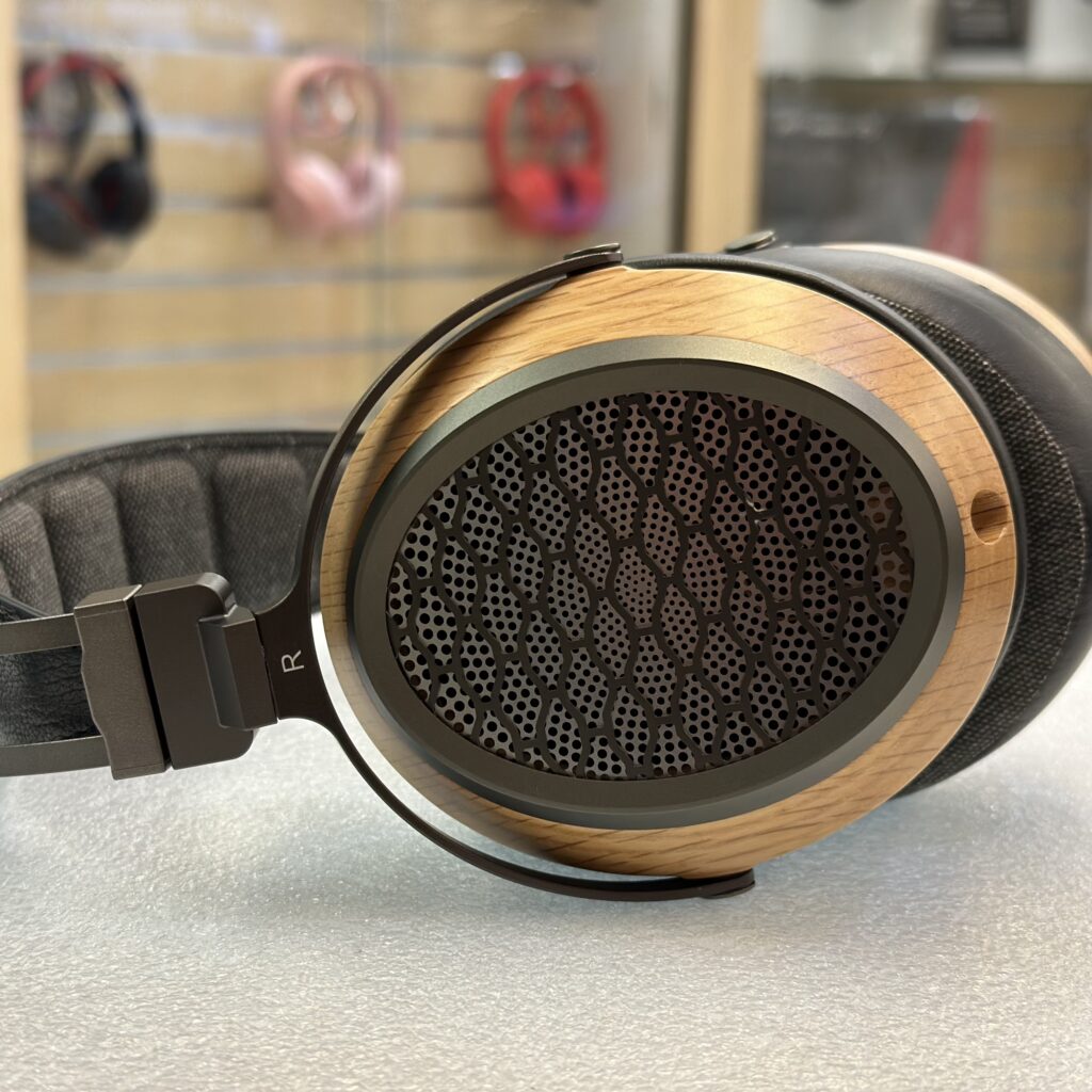 Sivga P2 Pro Review - Headphone Dungeon