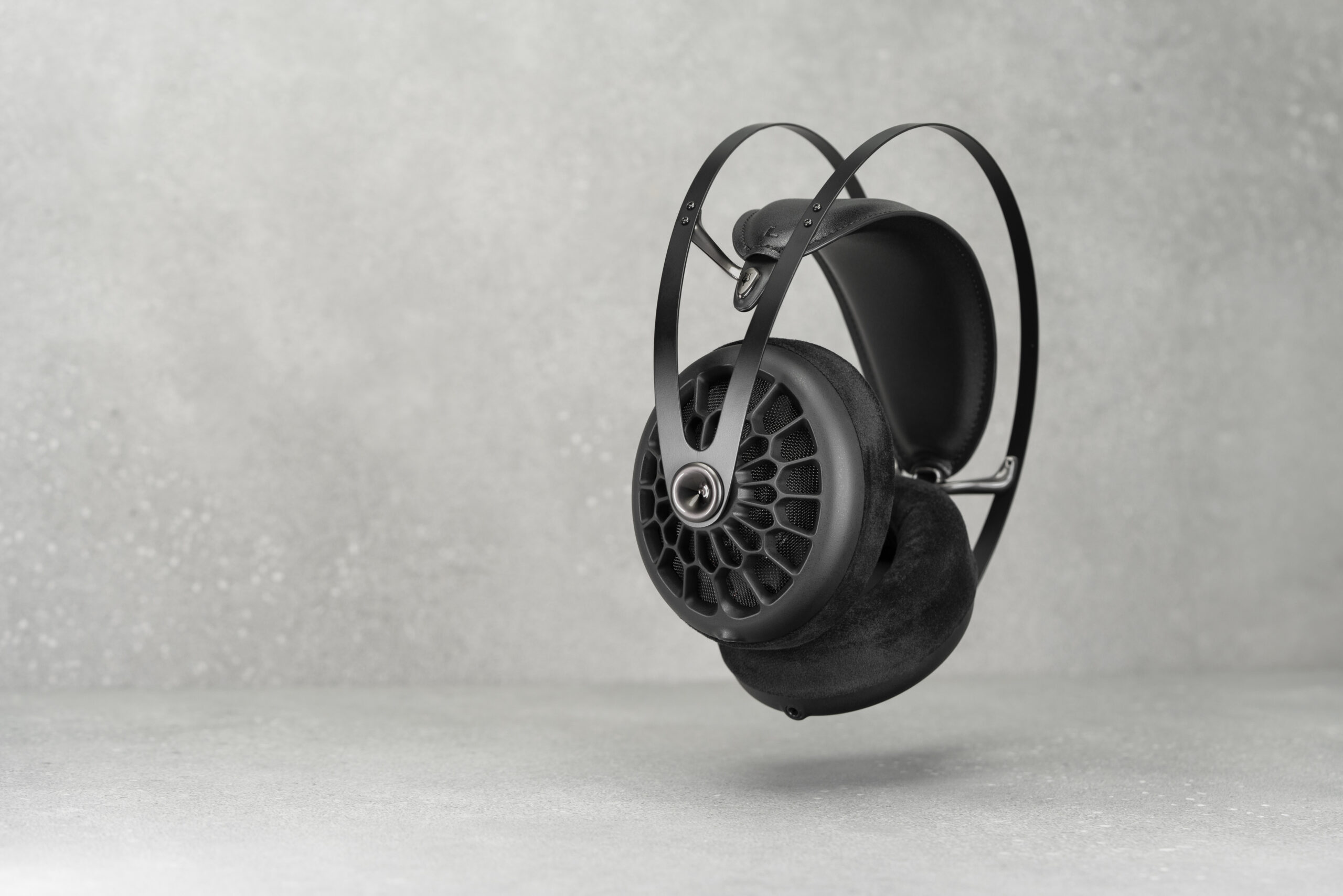 Meze Audio Announces the 105 AER - Headphone Dungeon