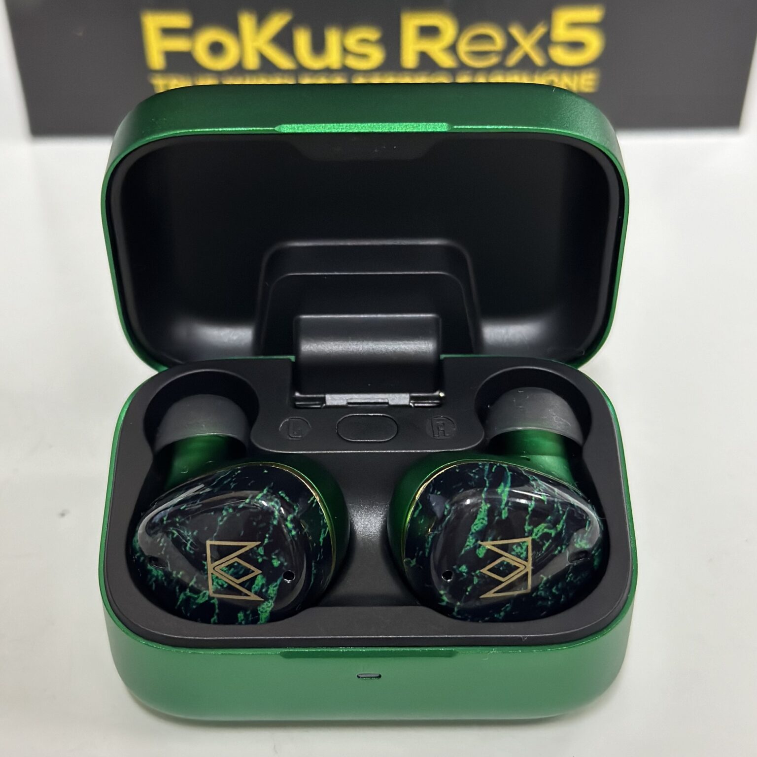 Noble Audio FoKus Rex5 TWS IEM Review - Headphone Dungeon