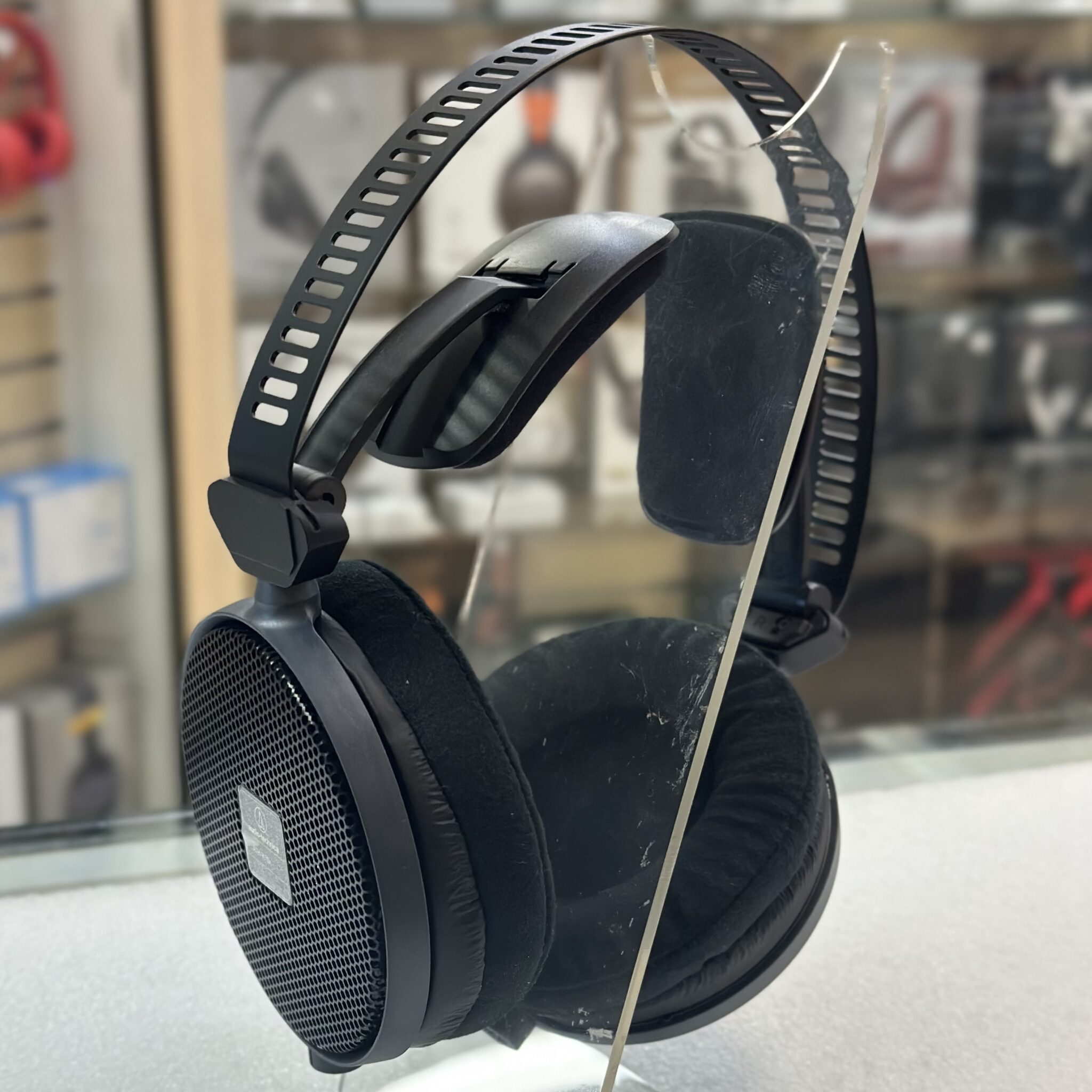 Audio-Technica Comparison: R70xa vs. R70x - Headphone Dungeon